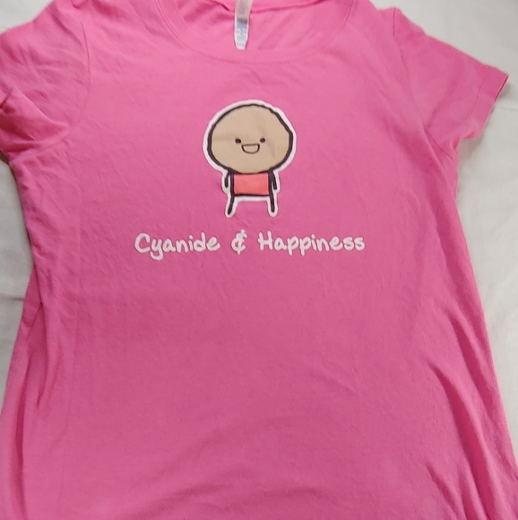 Cyanide & Happiness | Tops | Cyanide Happiness Pink Tee Large | Poshmark